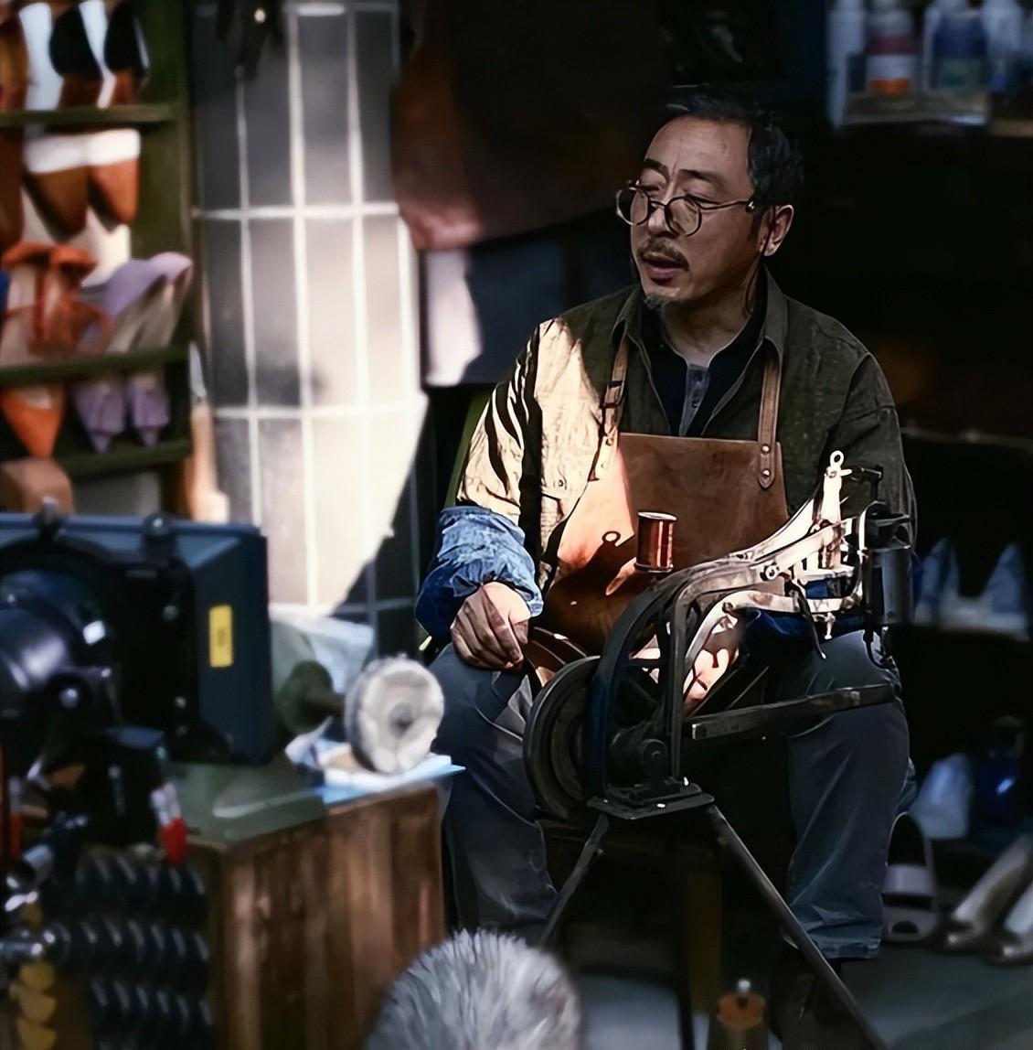 Ning Li: He married a foreign wife and had two daughters. He only ...