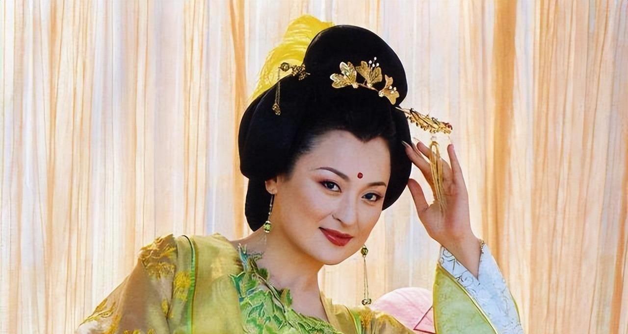 "Snowy Mountain Flying Fox" In the past 32 years, Hu Fei has been ...