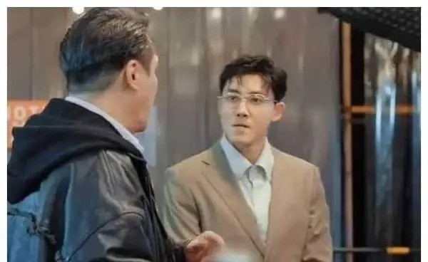 Zhang Rui suddenly got inspired and knelt down to worship Wu Zhenyu as ...