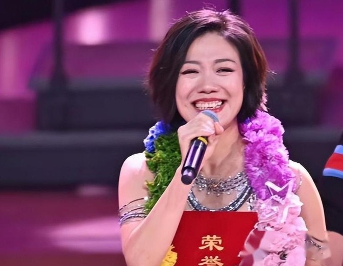 From the champion of Avenue of Stars to a street singer, what is the ...