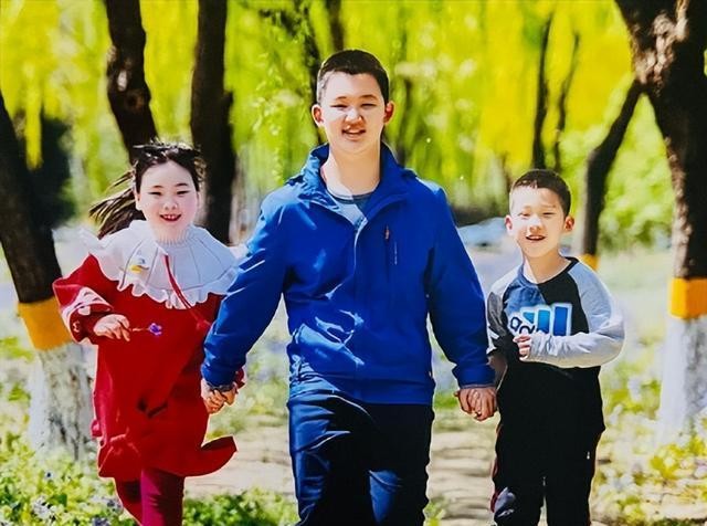 It was not until Kou Zhenhai and Li Ting, who was 21 years younger than ...