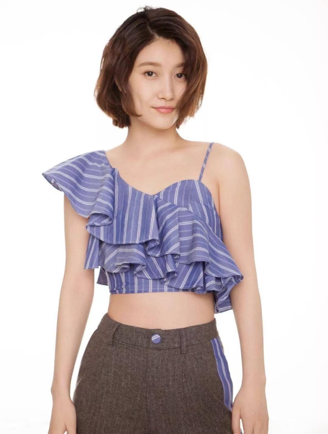 Excellent figure! Excellent appearance! Top notch acting! 33-year-old ...