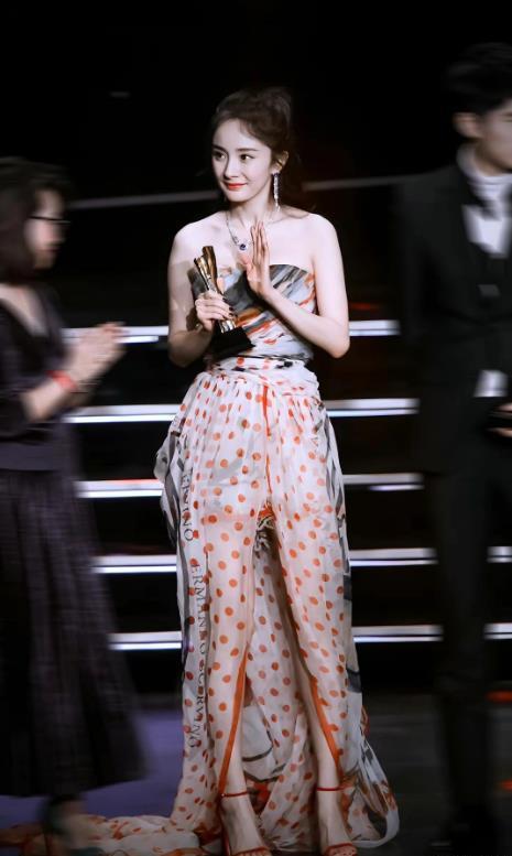 Yang Mi: Her beauty is astonishing! - iMedia