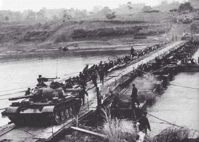 Before the counterattack against Vietnam, General Vo Nguyen Giap heard ...