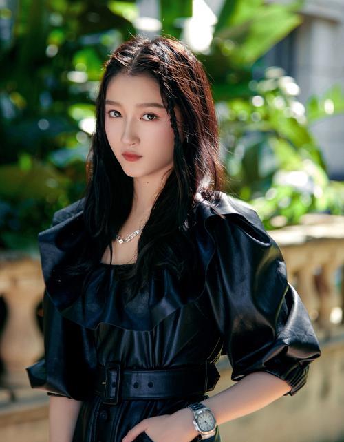 This time, the 47-year-old Lu Yi made the world look at him with ...