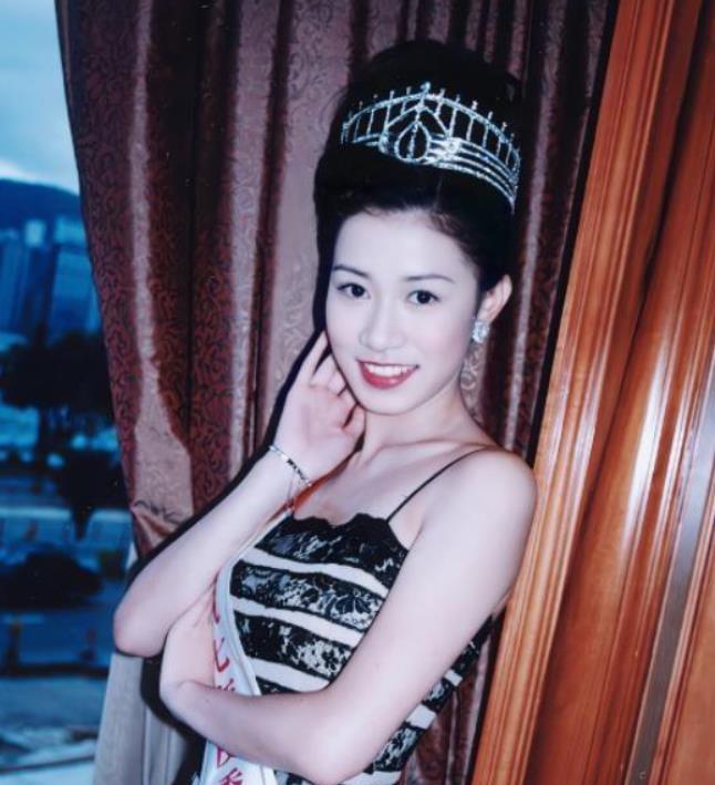 Charmaine Sheh is so awesome! Became the first "three-material TV queen ...