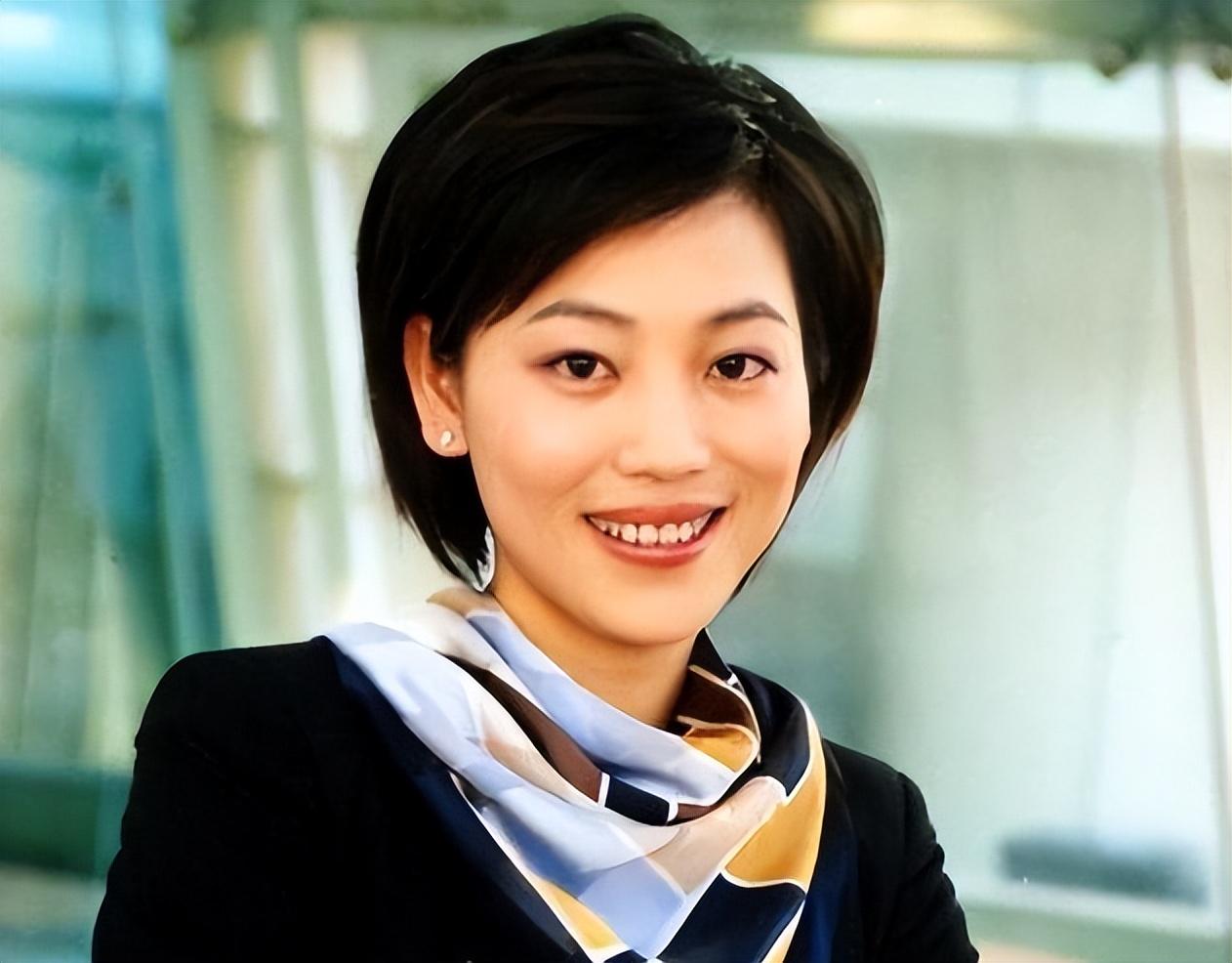 She is a well-known CCTV host. She has been separated from her husband ...