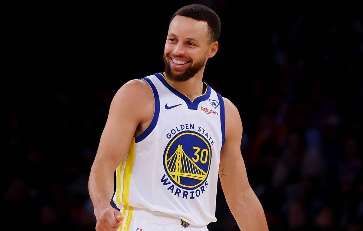 58 points and 9 three-pointers! The Splash Brothers broke out, Davis ...