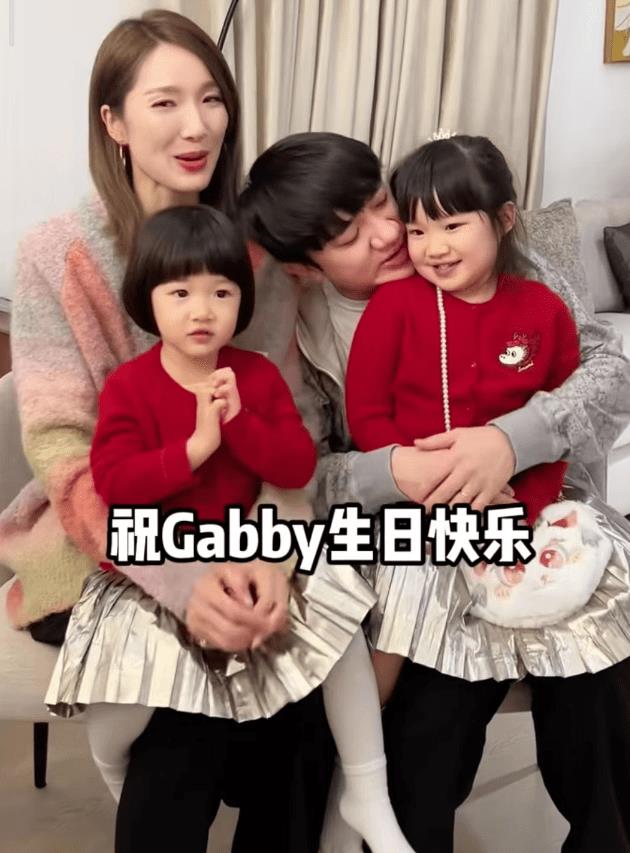 Wong Cho Lam has a happy family together, the eldest daughter ...
