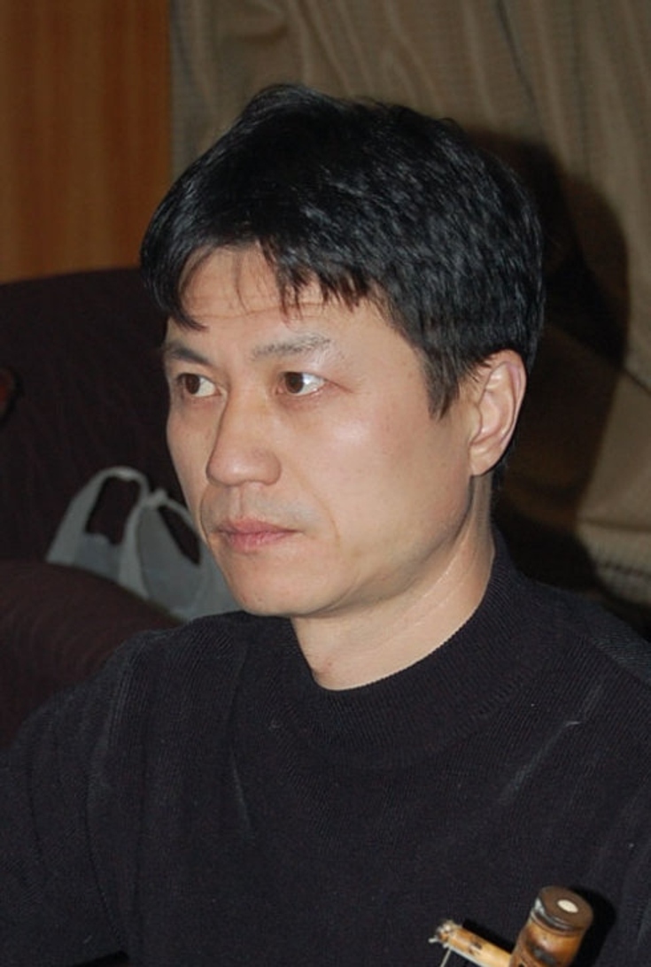 Low-key master: Wang Hui, a true hero on the road to acting - iMedia