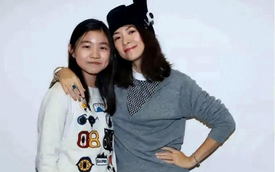 It was revealed that Ge Huijie showed her favor to Zhang Ziyi in two ways. On one side, she ...