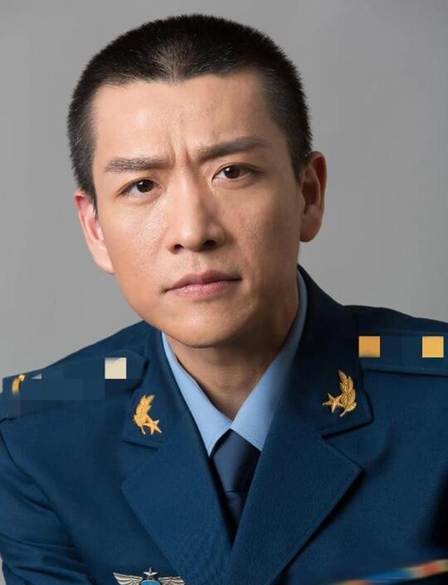 Wang Liqun in "Dark Night and Dawn": He became famous for playing "Lao ...