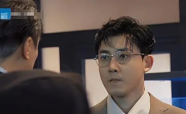 Zhang Rui suddenly got inspired and knelt down to worship Wu Zhenyu as ...