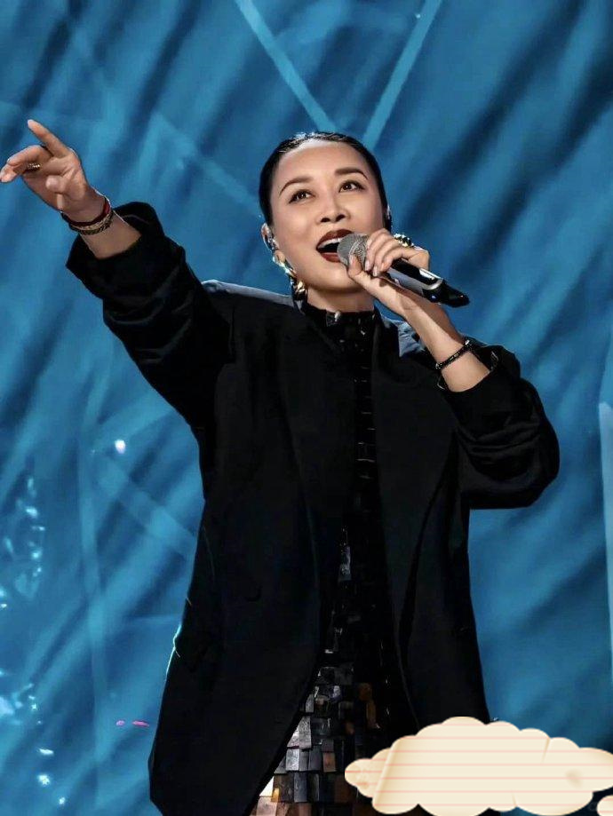 Unexpectedly, two months after winning the title of "King of Songs", Na ...