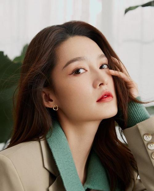 10 thin and disfigured actresses: skin and flesh loss, walking ...