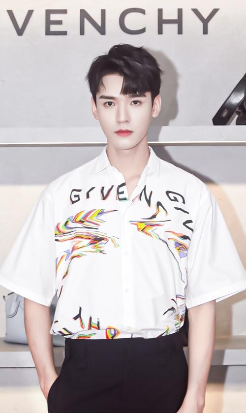 12 years ago, did Liu Dacheng, the man who promised never to abandon ...