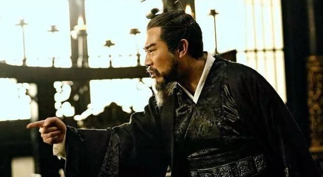 He sent Emperor Xian of Han to Xuchang, and elevated Cao Cao to the ...