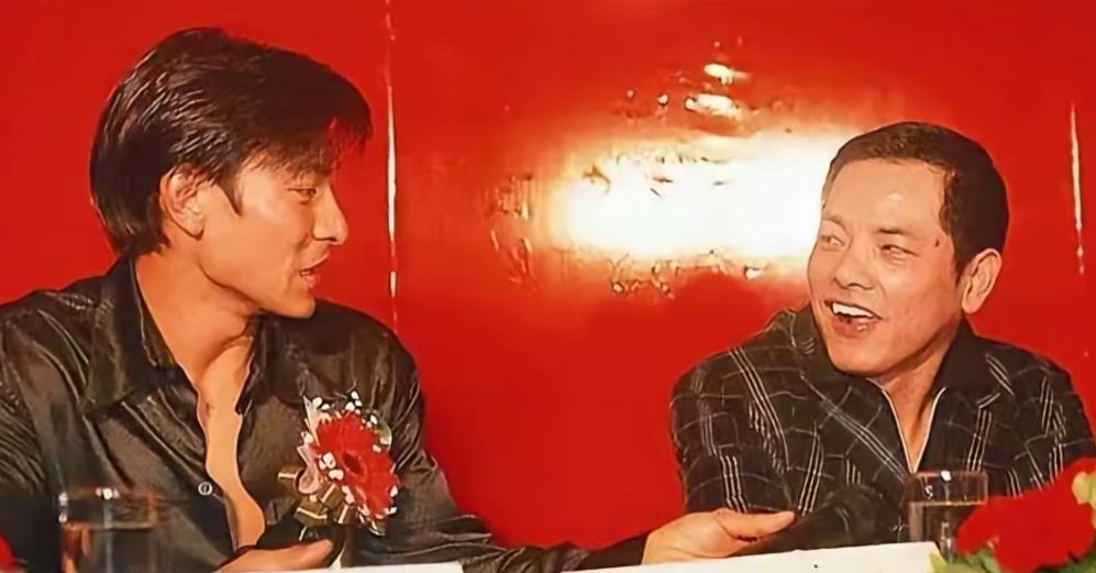 Black brother Broken Tooth Koi came to the mainland to make money, he ...