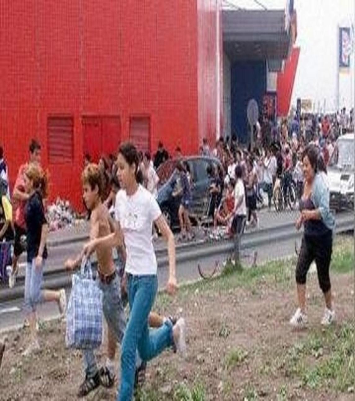 Argentine New Year Celebration: Cultural Collision and Exotic Carnival ...