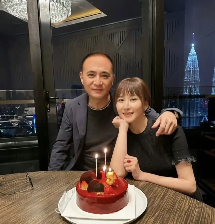 Hu Jing and Zhu Zhaoxiang express their love - iMedia