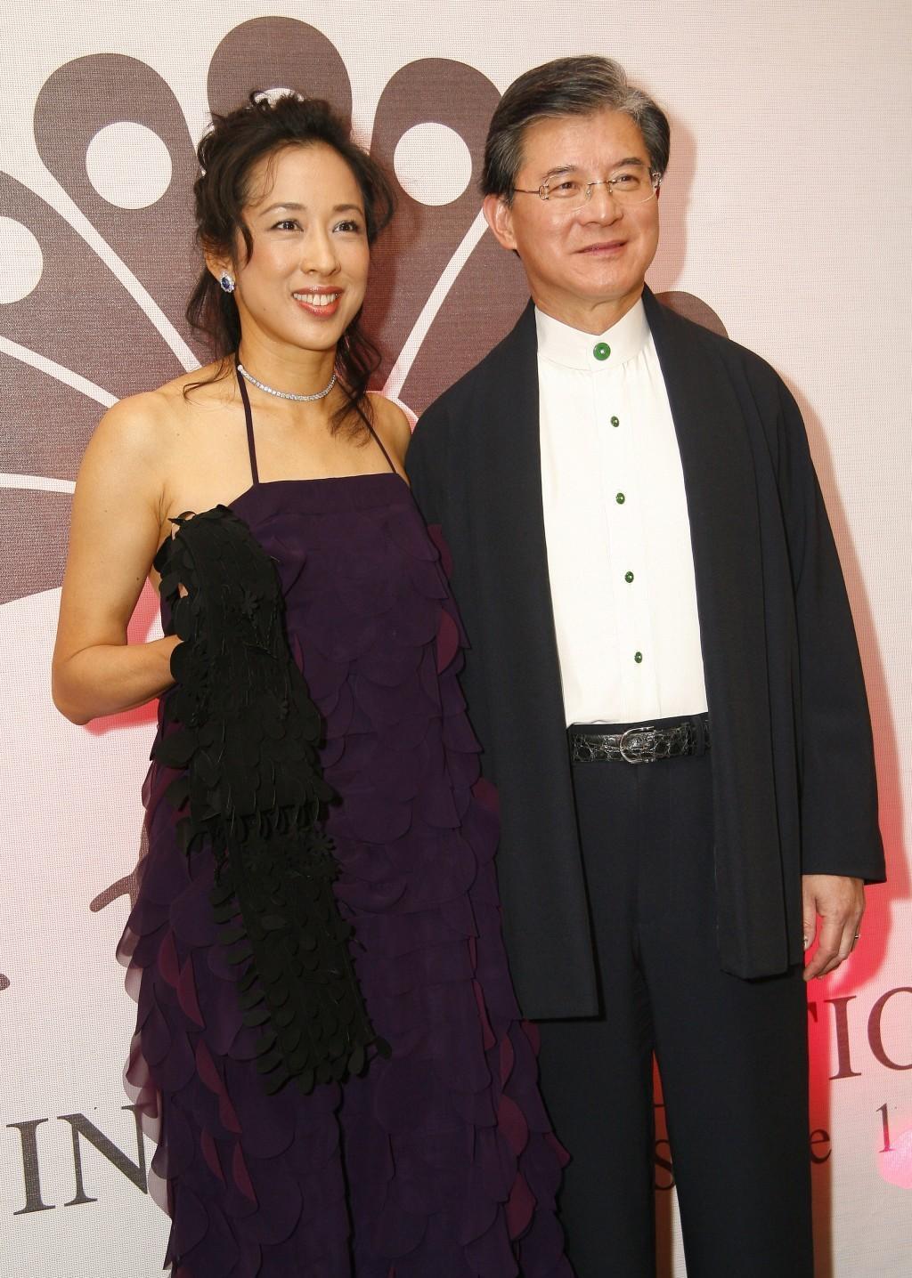 65-year-old Lingling Zhu is more beautiful than any other girl! Even ...