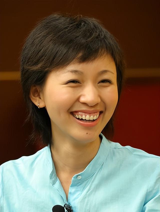 CCTV news live broadcast was interrupted and the host was urgently ...