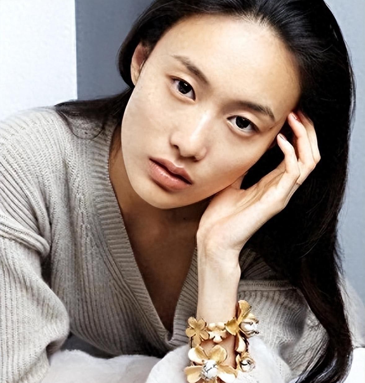 Internationally renowned model Qin Shupei gave birth to a daughter for ...