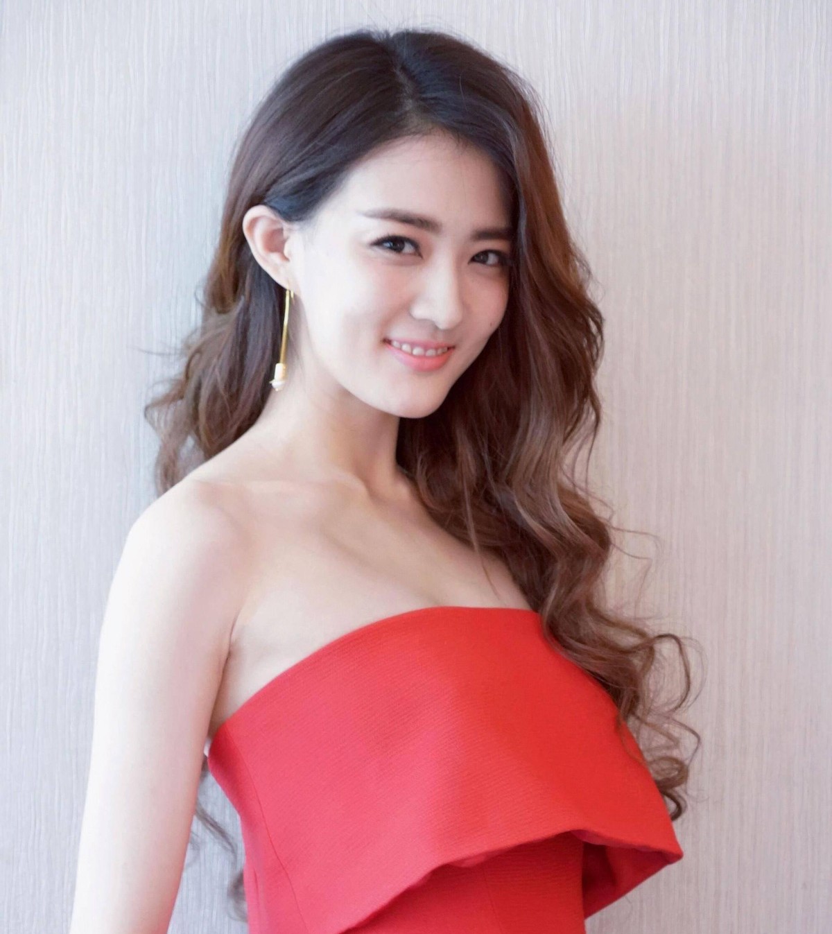 I can't bear it! 29-year-old Xu Lu has such a plump and attractive ...