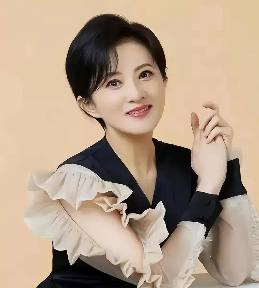 "Xiao Wanjun" Jin Ming's current situation at the age of 44: too short ...