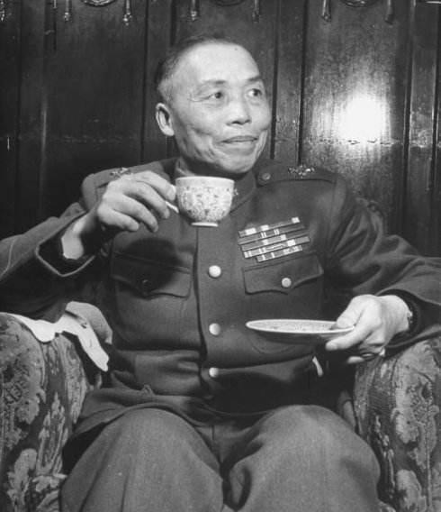 Chiang Kai-shek ordered the assassination of Li Zongren. The killer ...