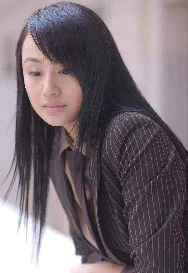 Cao Ying: From CCTV hosting to the entertainment industry, her life has been magnificent - iMedia