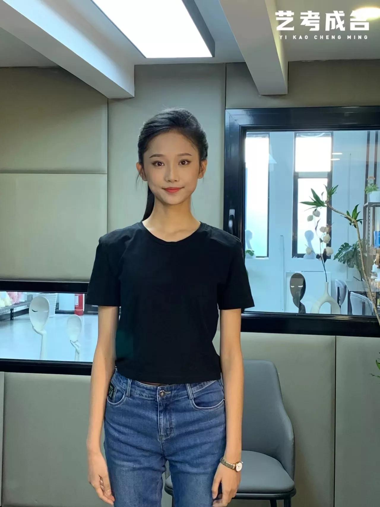 Beijing Film Academy's No. 1 host - Liu Jianing - iMedia