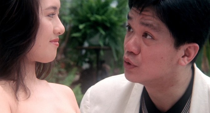 Real peach breasts, Li Lizhen shows off her figure uninhibitedly - iMedia