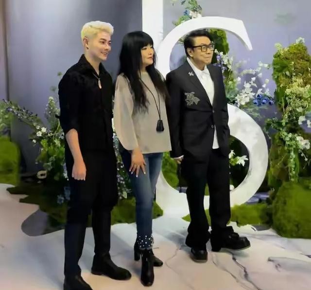 Little S attended Jam Hsiao's wedding. The scene was as much a star as ...