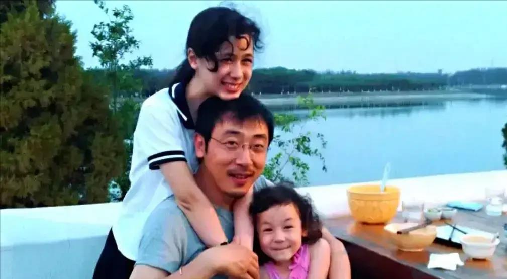 Ning Li: He married a foreign wife and had two daughters. He only ...