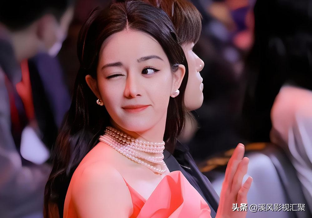The new lineup was officially announced on Weibo night, Yang Mi, Tang ...