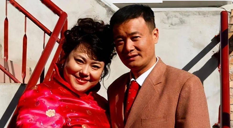 Hong Kong popular actress Shiga Lin is nine months pregnant. She showed ...