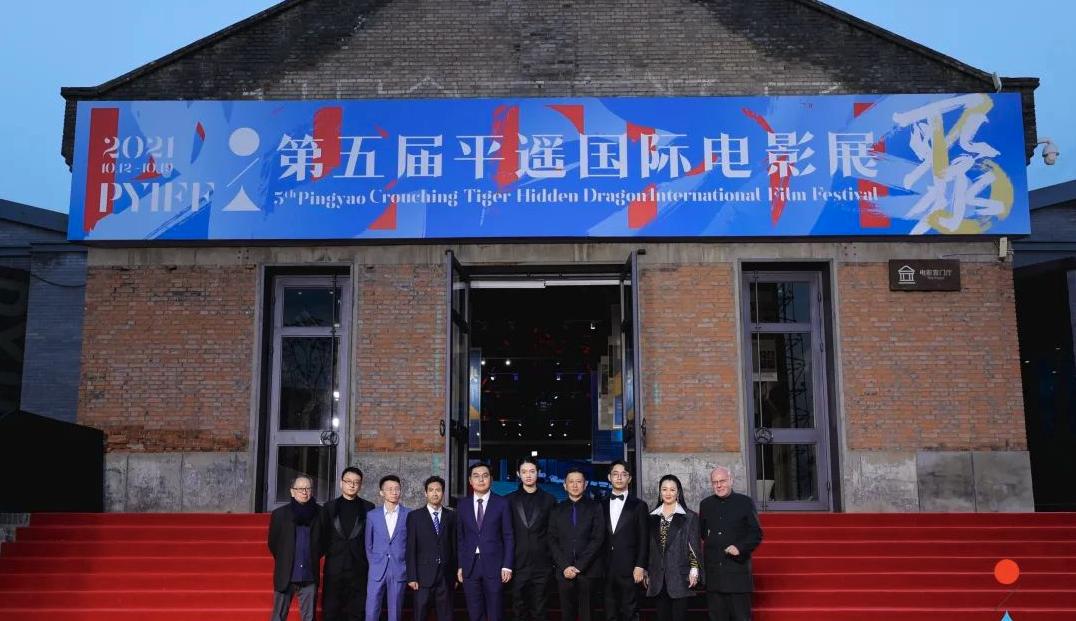 32-year-old versatile young director Zheng Peike: growing rapidly in ...