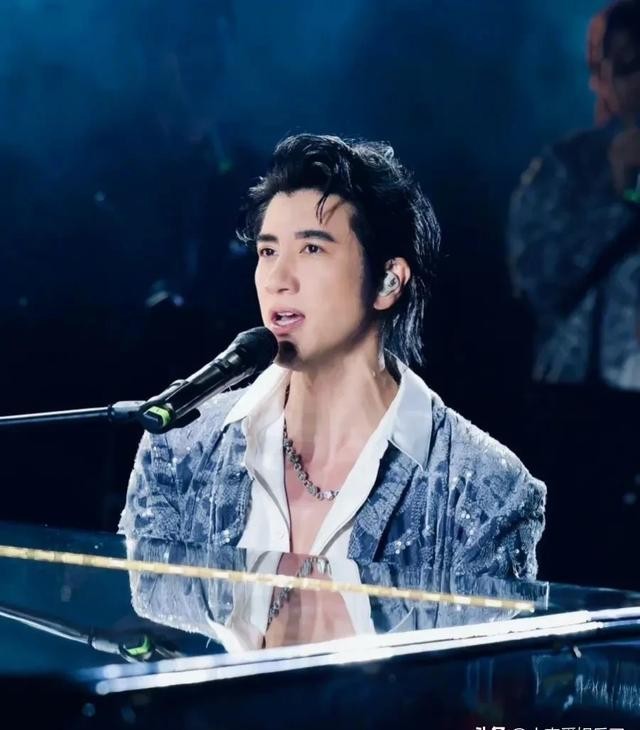 Another music variety show is coming, with six top singer mentors and ...