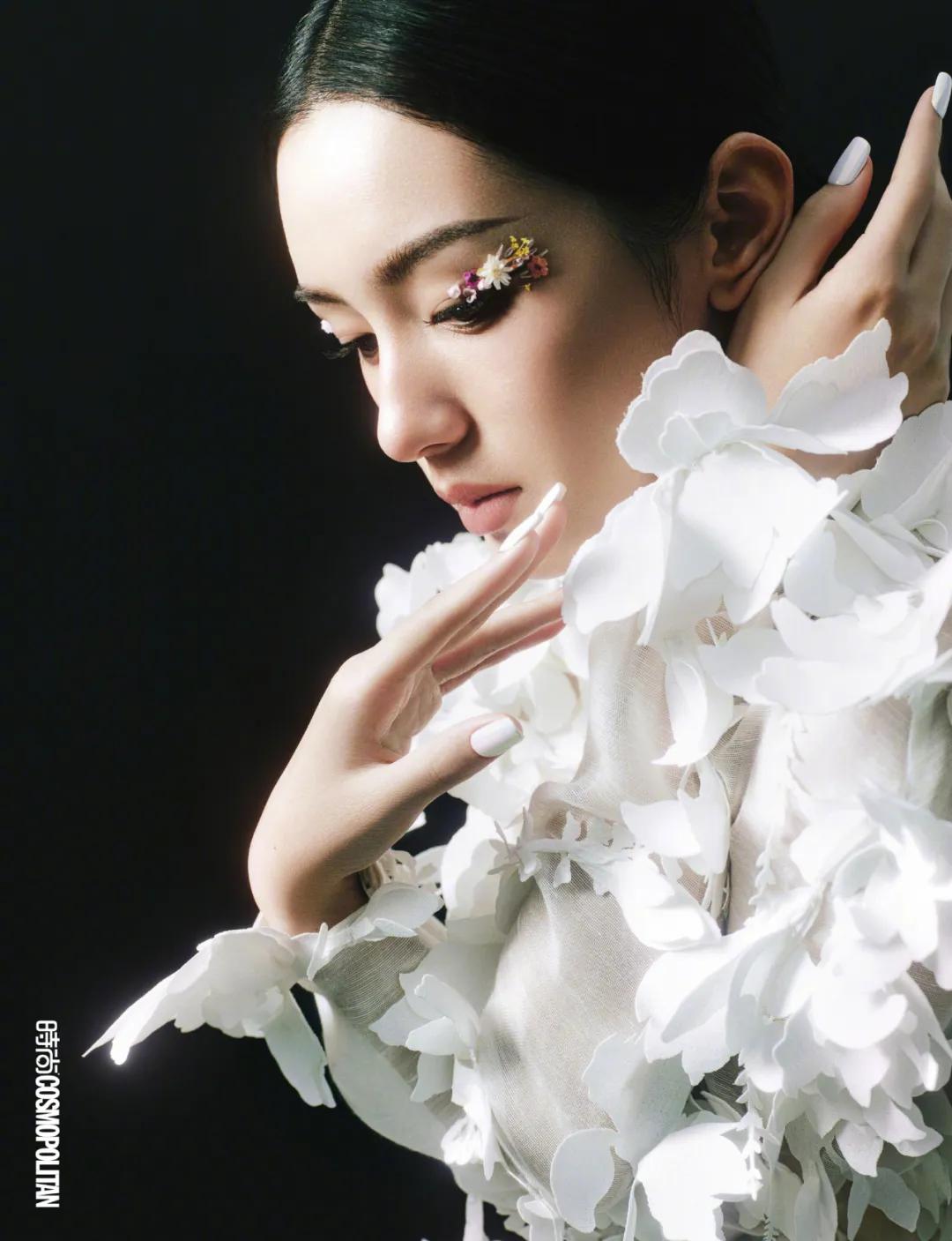 After quarreling with Zhou Xun for 20 years, Li Bingbing finally became ...
