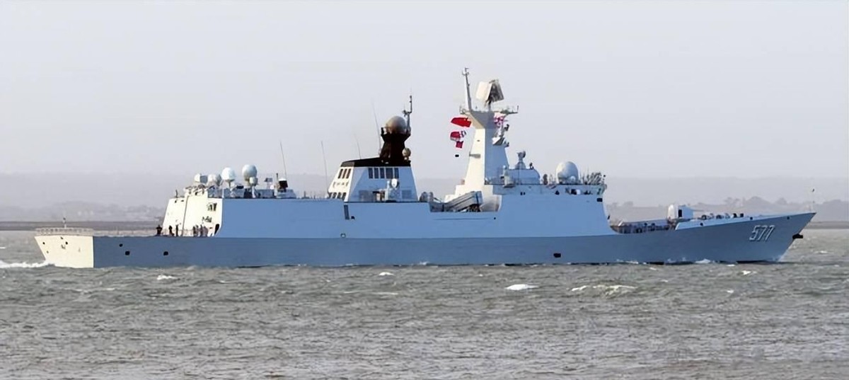 China's Type 054A destroyer has no phased array radar and no long-range air defense missiles ...