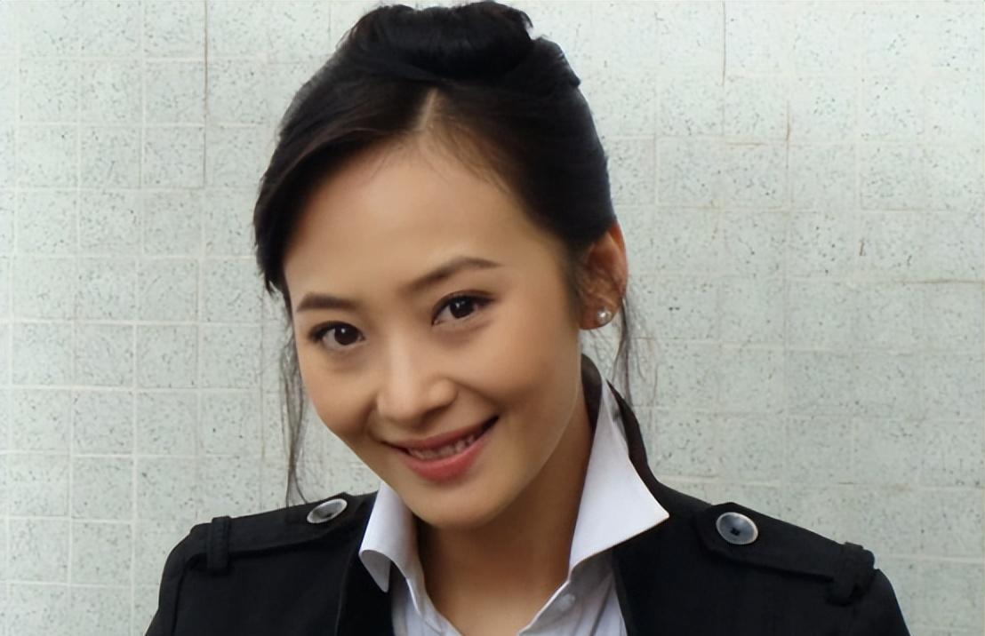 Actor Qu Zhazha married the down-and-out Huang Haibo and worked hard to ...