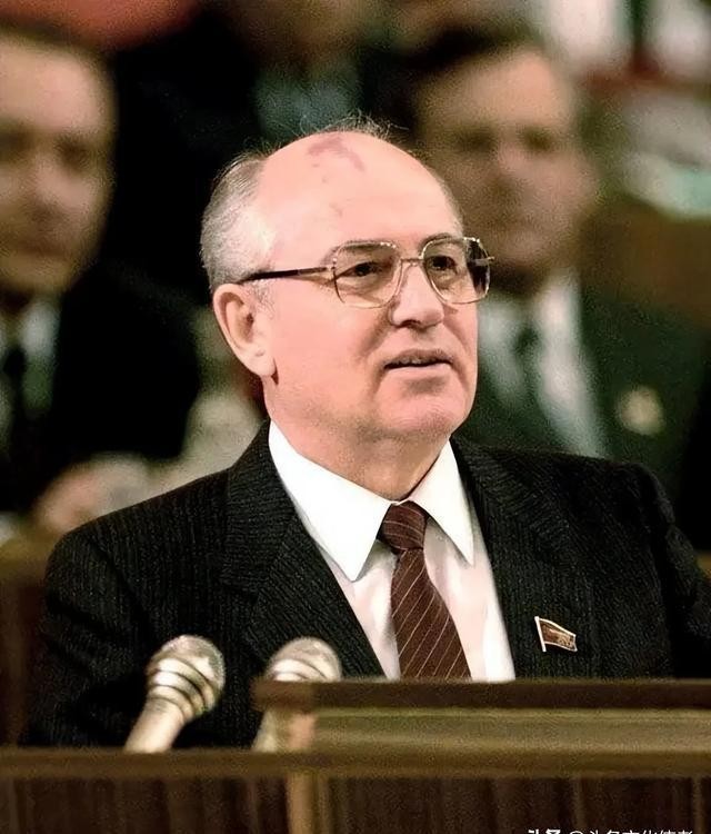 A top Russian expert defected to the United States for 6 years and was ...