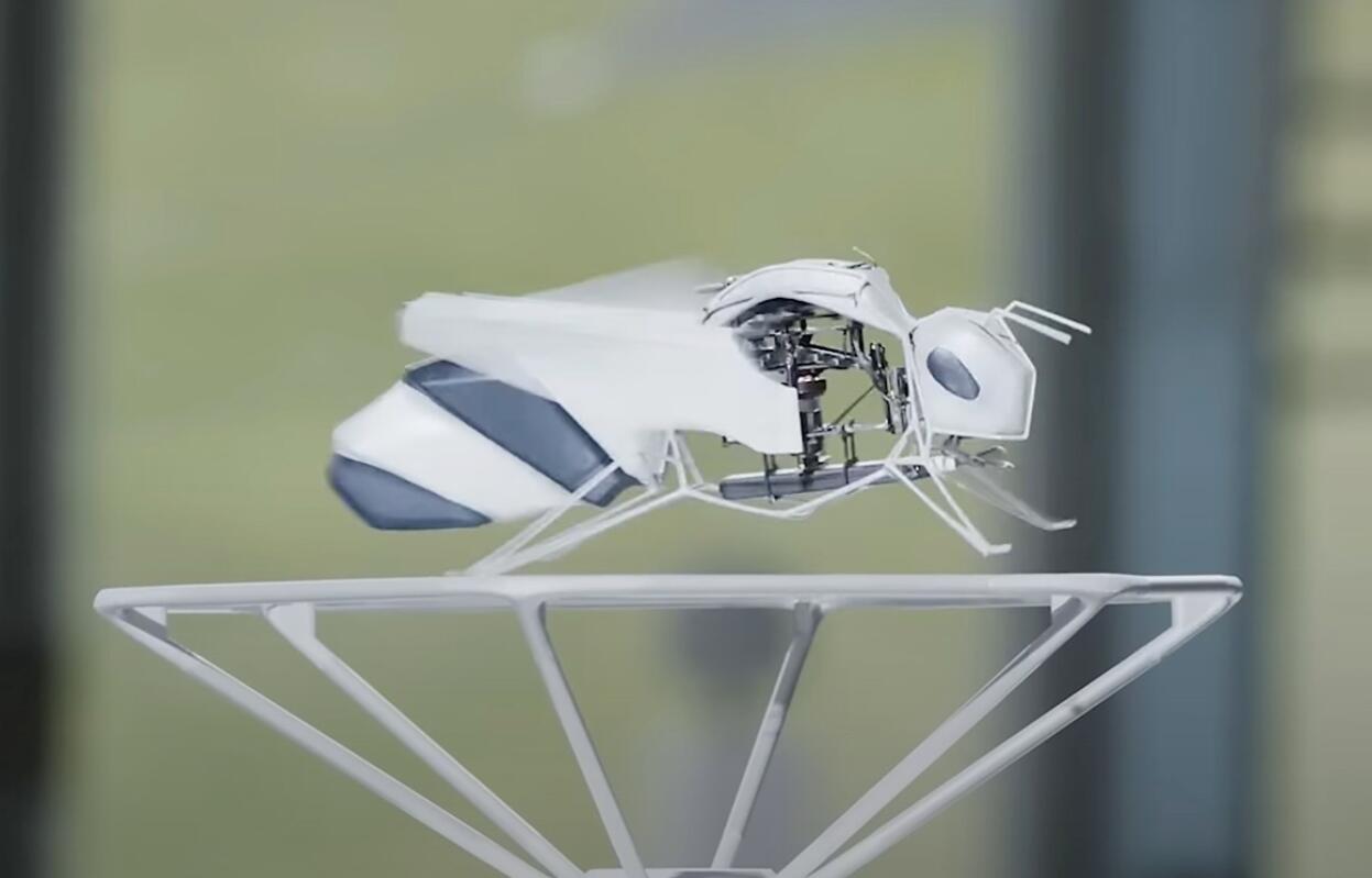 The world's smallest bionic aircraft, BionicBee, is launched: it adopts ...