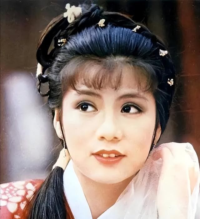 "Pretty Huang Rong" Weng Meiling died tragically, why was her body ...