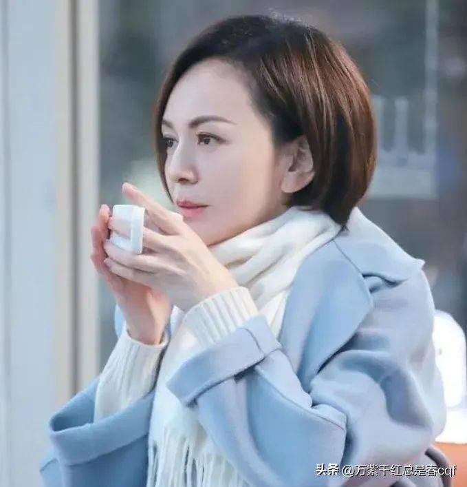 Wang Lin appeared on "Sisters Who Make Waves" and was called the top ...