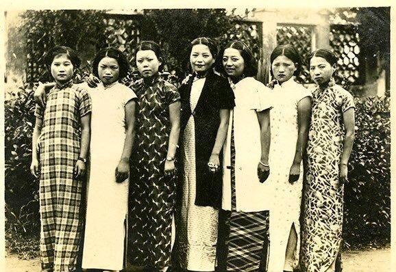 Old photos from the late Qing Dynasty: an aristocratic wet nurse ...