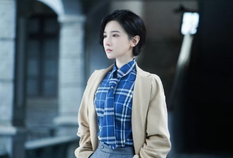 "Thin Ice" shows the blooming of the Iron Rose Chen Xiaoyun, Dong Jiaya ...