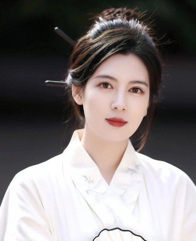 Tang Xiangyu's amazing transformation! From a sharp-tongued joke teller ...