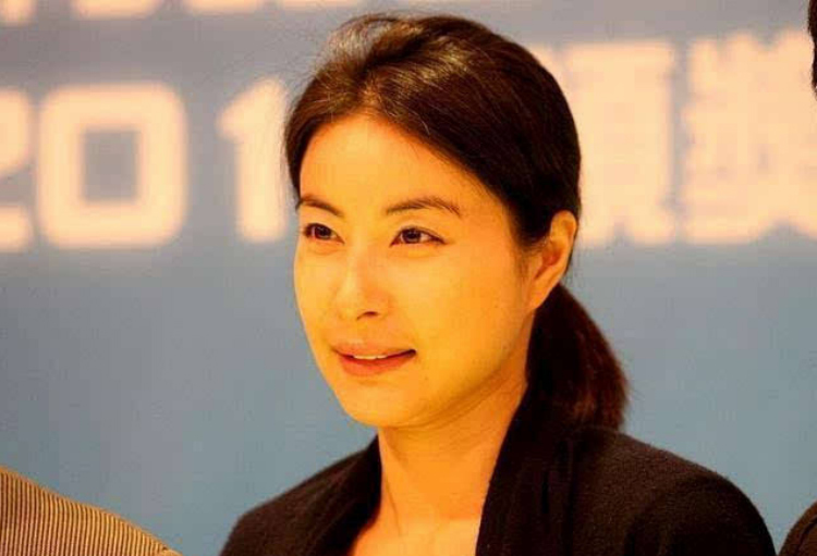 Guo Jingjing: the temperament queen of Milan Fashion Week - iMedia